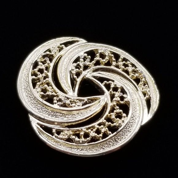 Gerry Weber | Jewelry | Vintage Gerrys Gold Swirl Brooch | Poshmark
